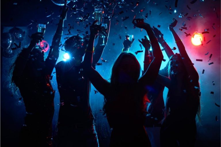9 Best Nightclubs in Australia: You'll Never Want to Sleep Again!