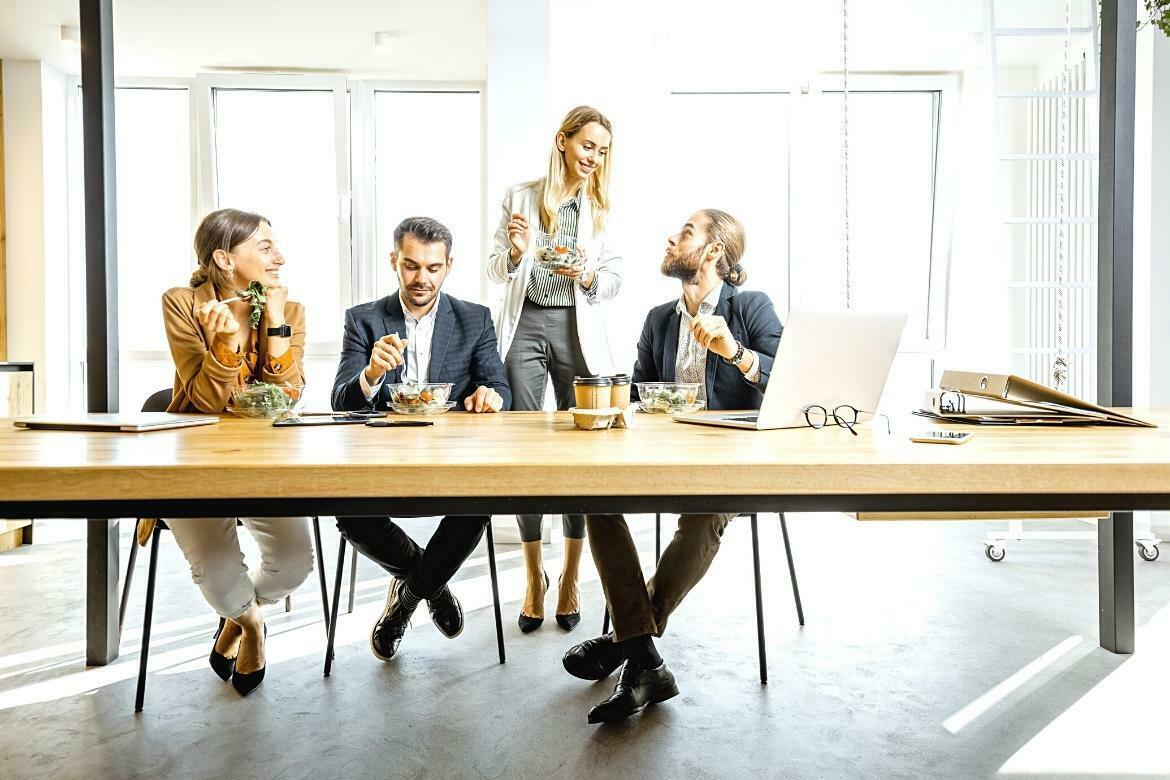 Be Like Australians! Adapt to the Workplace Culture in Australia