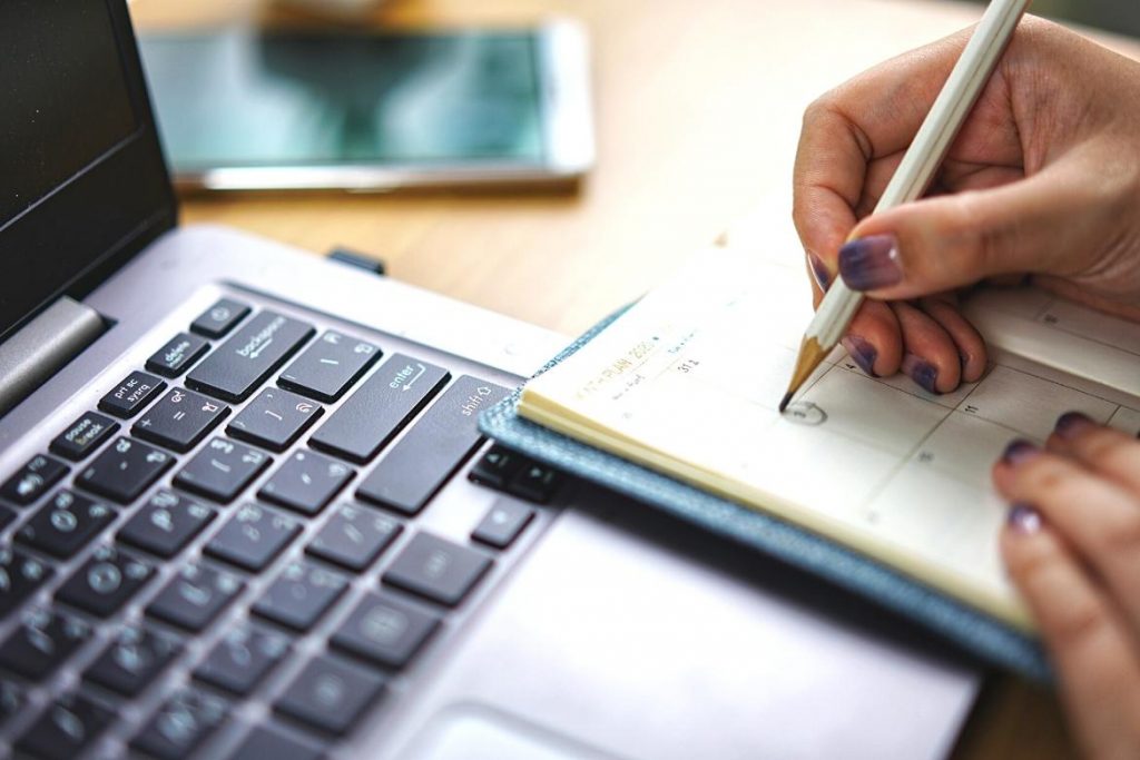 Be Like Australians! Adapt to the Workplace Culture in Australia