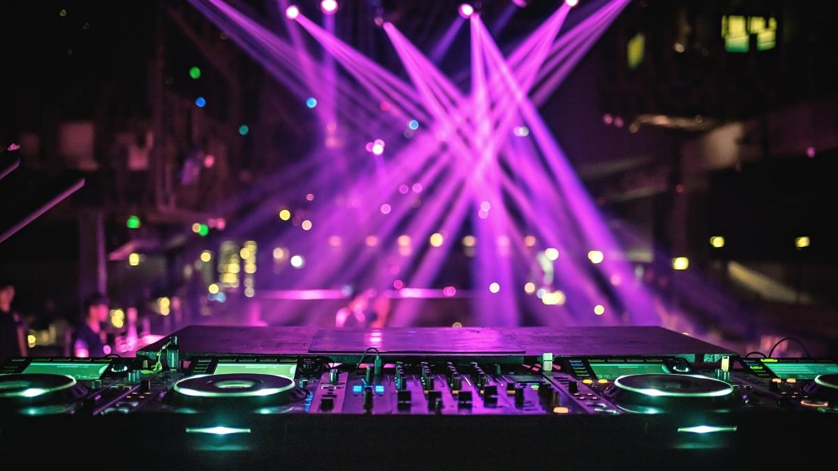 9 Best Nightclubs in Australia: You'll Never Want to Sleep Again!